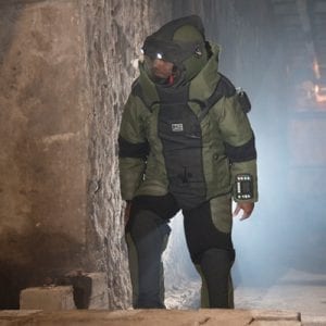 EOD Suit - EOD® 10 Bomb Suit & Helmet Ensemble - Med-Eng